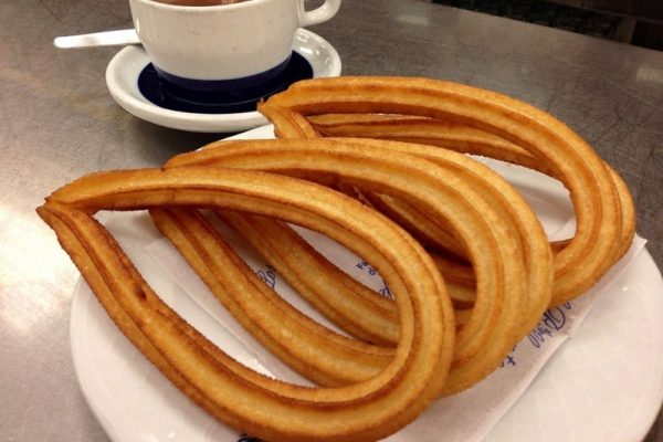 Cách làm bánh Churros chấm socola ngon khó cưỡng